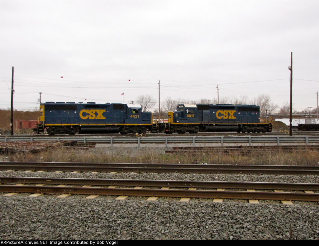 CSX 4431 and 8815